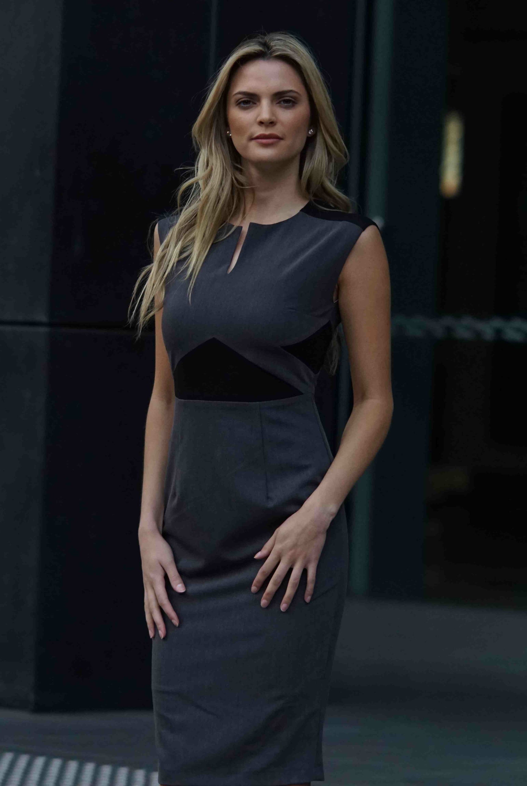 The Grey Dress – 400 Co.